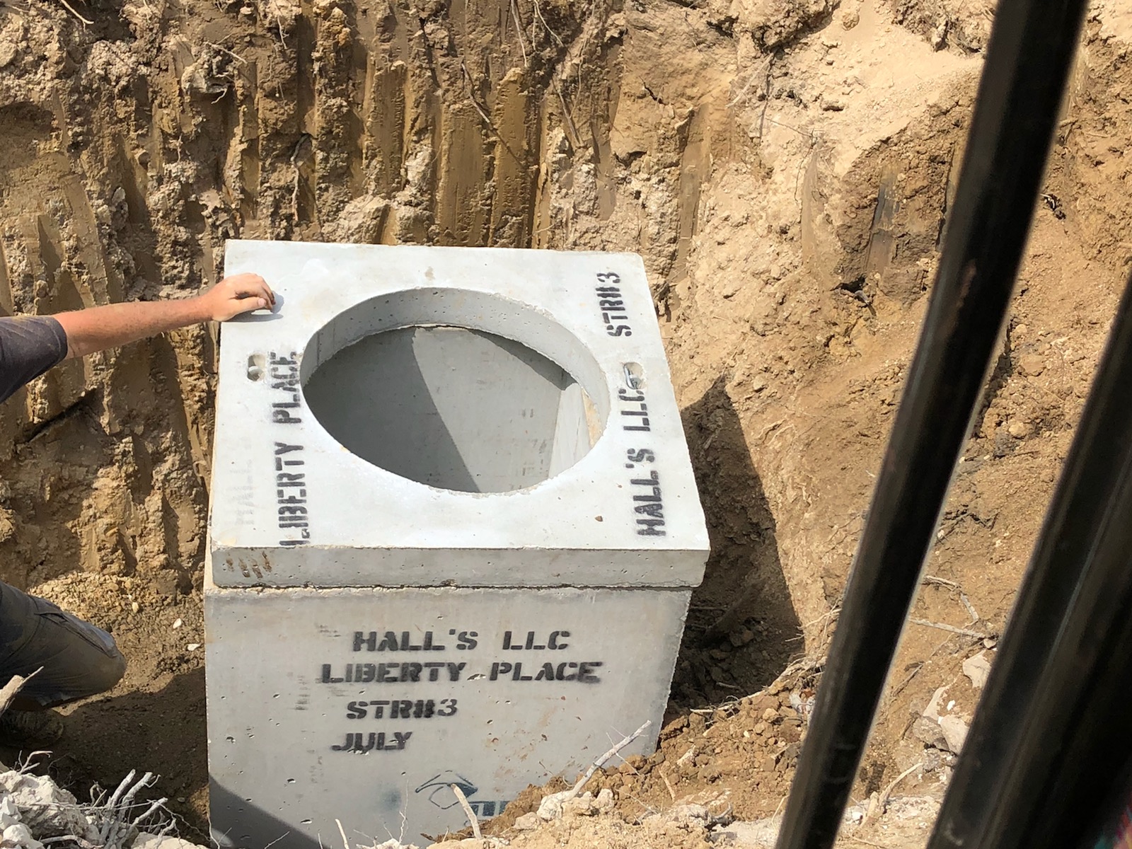 EXCAVATION – Hall's LLC